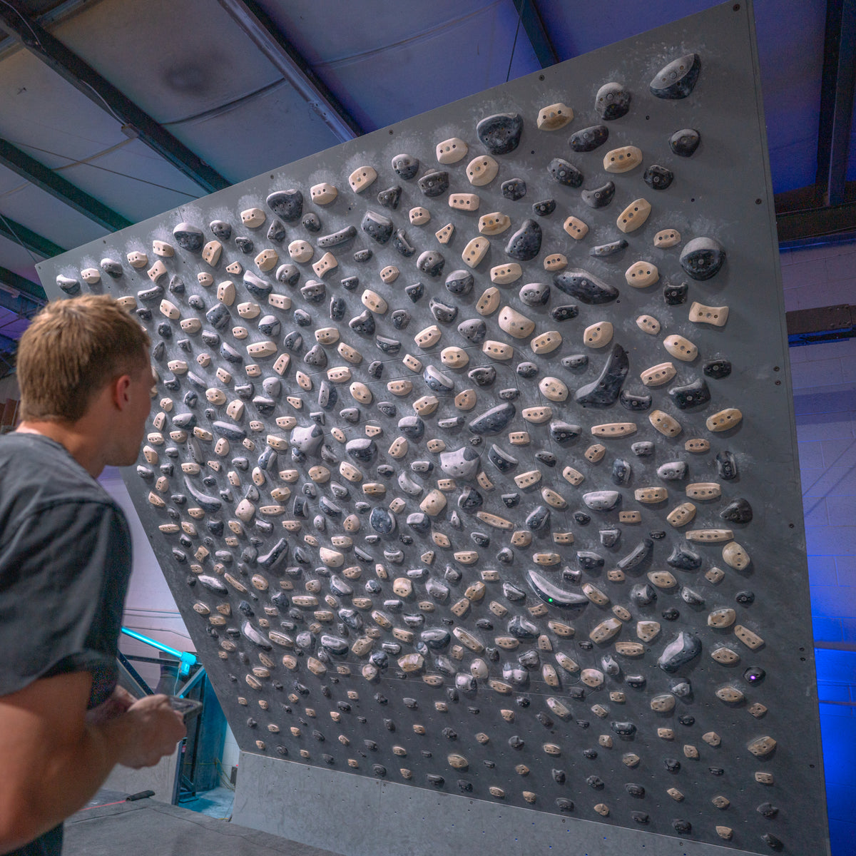 12x12 EverActive® Adjustable Climbing Wall – Tension Climbing